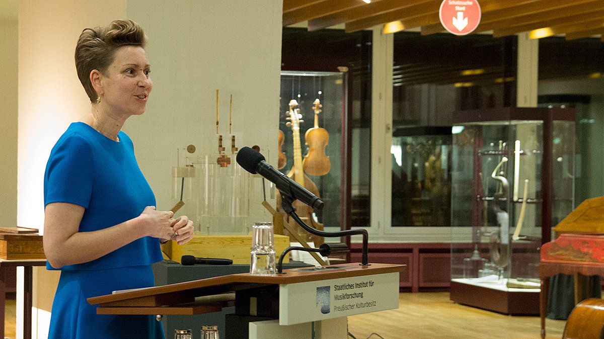 Amtseinführung von Rebecca Wolf als Direktorin des SIM - Staatliches ...